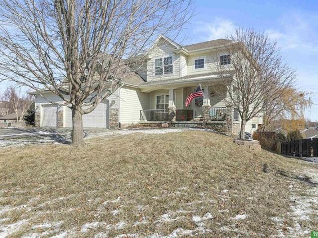 3805 S 202nd St, Omaha, NE 68130