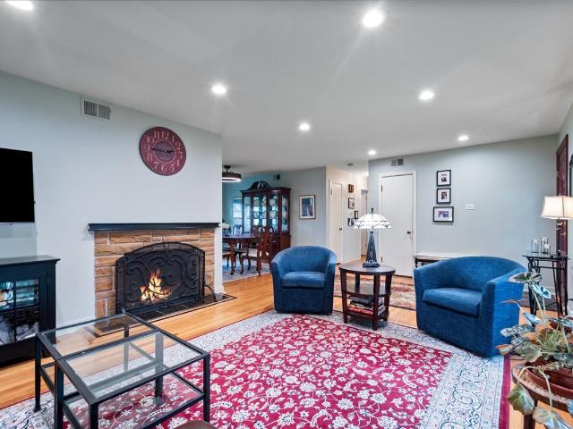 3805 W Jarlath Street