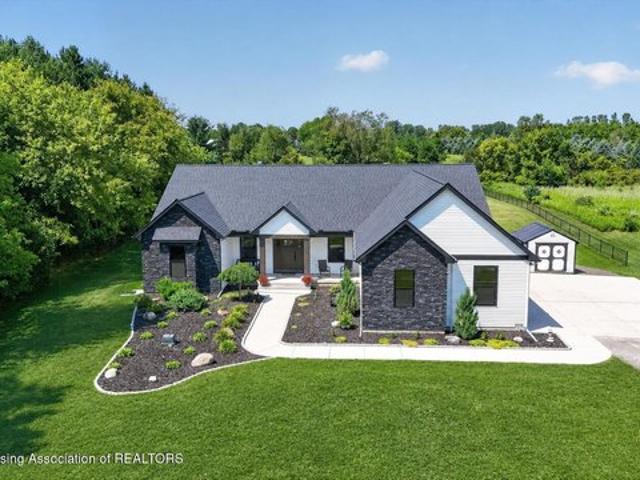 3805 Zimmer Rd, Williamston, MI 48895