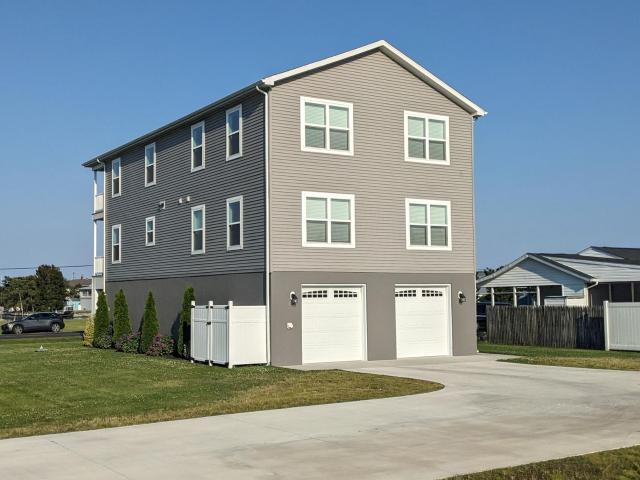 38061 Beach Tree Ct, Selbyville, DE 19975 | Compass