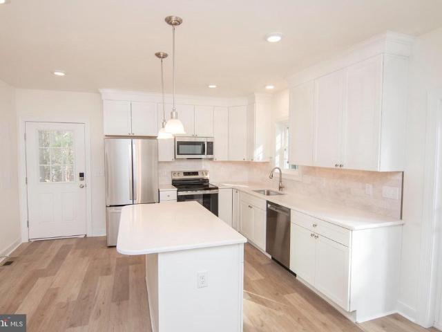 38064 Tiller Court