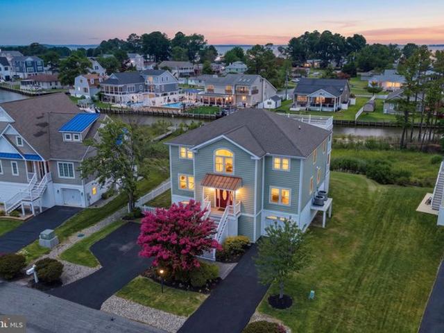 38065 Whitesview Cir, Ocean View, DE 19970