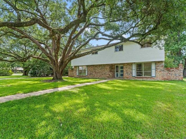 3806 Buffwood Dr, Baker, LA 70714