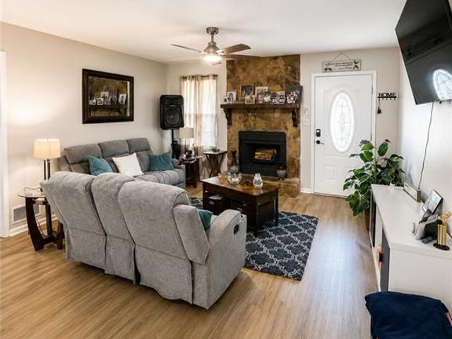 3806 Etna Drive