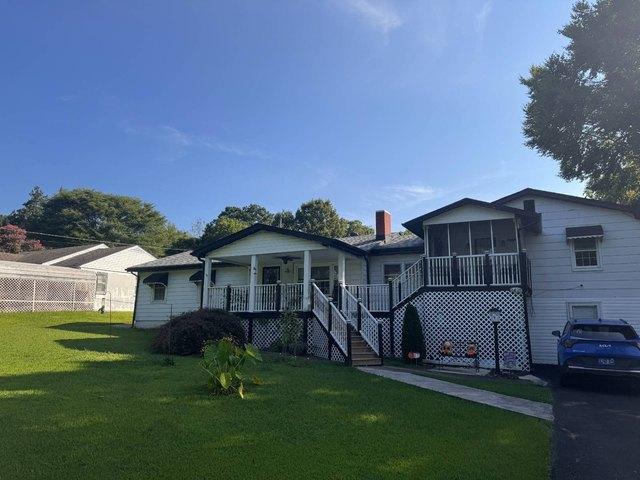 3806 Knox Ln, Knoxville, TN 37917