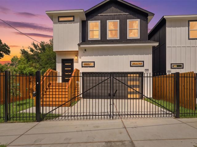 3806 Sayers Street