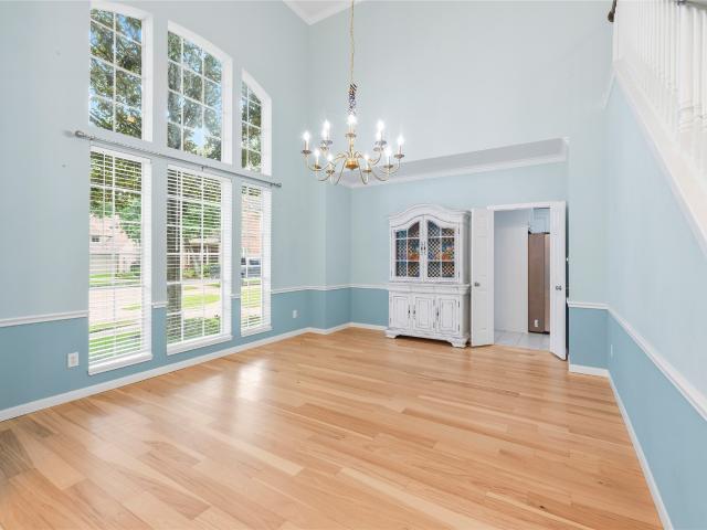 3806 Westall Lane