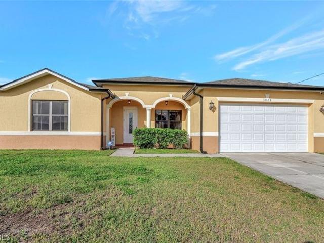 3806 35th St SW, Lehigh Acres, FL 33976