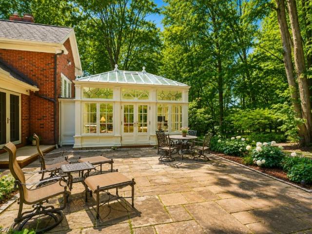 3807 Mapleleaf Hill