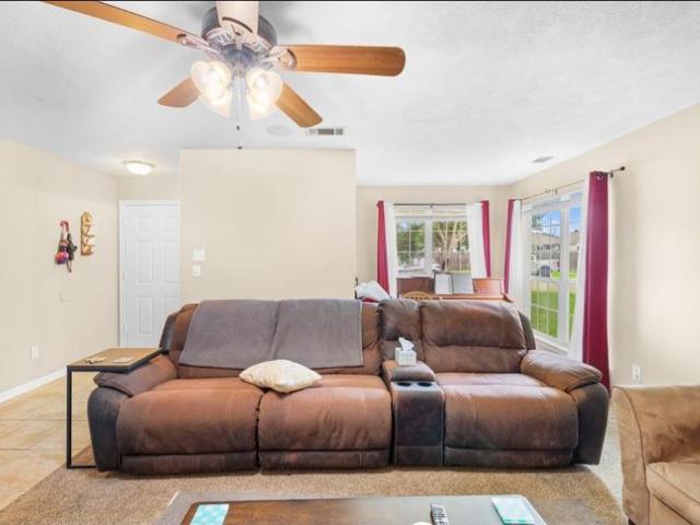 3807 Meadow View Drive