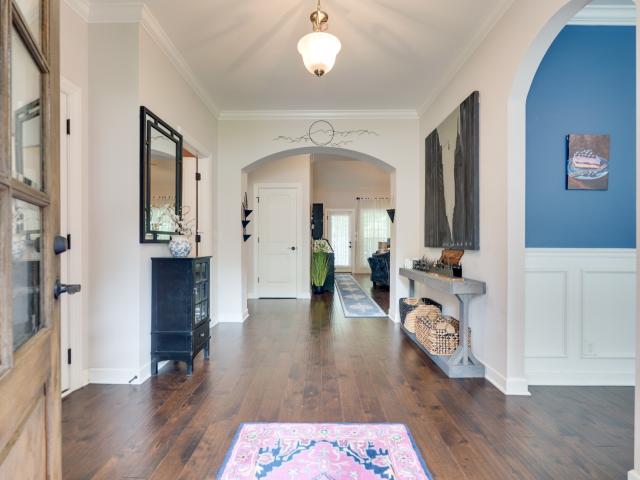 3807 Berryhill Dr
