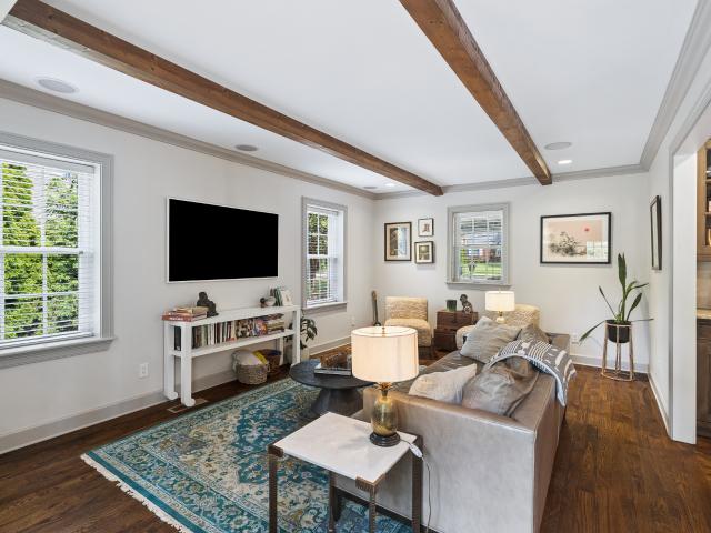 3807 Dartmouth Ave