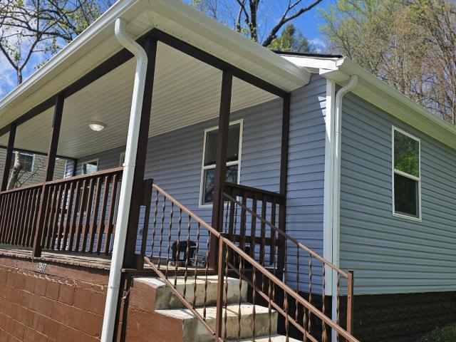 3807 Hampton Ave