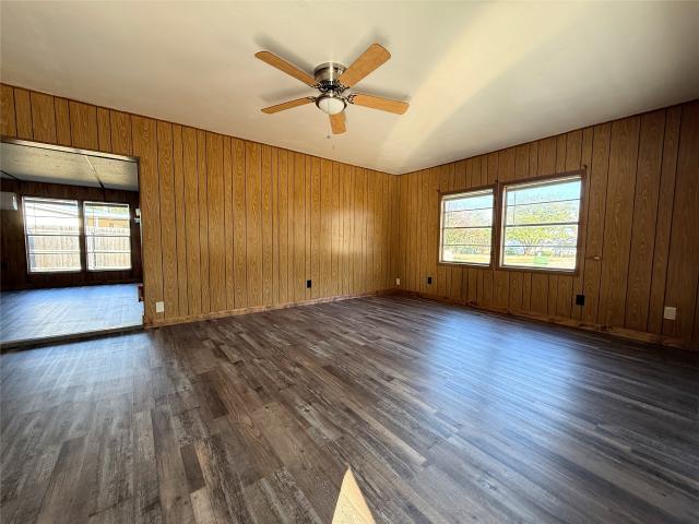 3807 Lands End Court