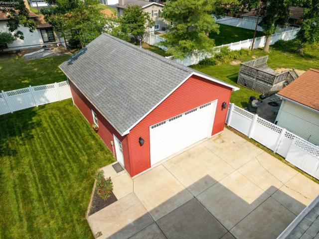 3807 Scottley Drive