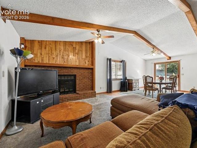 3807 Somerset Drive