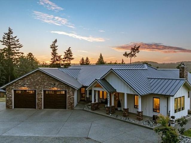 3807 Taylor Rd, Oak Harbor, WA 98277