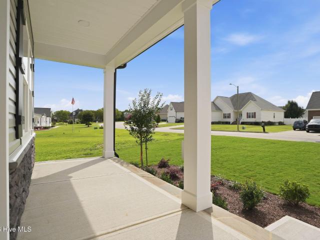 3807 Trace Drive W