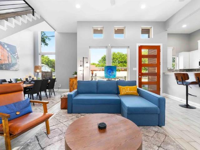 3807 Vilbig Rd, Dallas, TX 75212 | MLS #20816