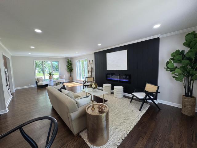 3807 Waxwing Court