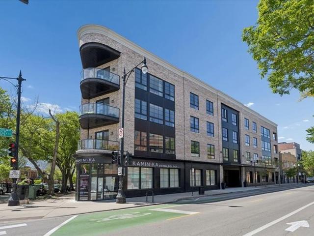 3808 N Lincoln Ave Apt 203, Chicago, IL 60613