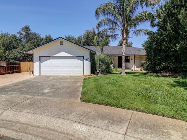 3808 Bluffside Ct, Redding, CA 96002