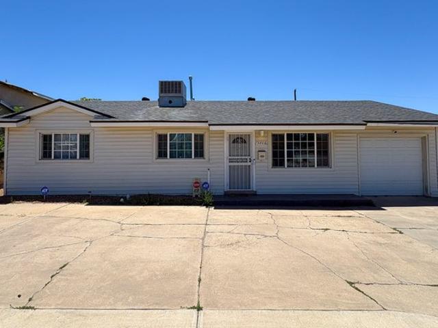 3808 Candelaria Rd NE, Albuquerque, NM 87110
