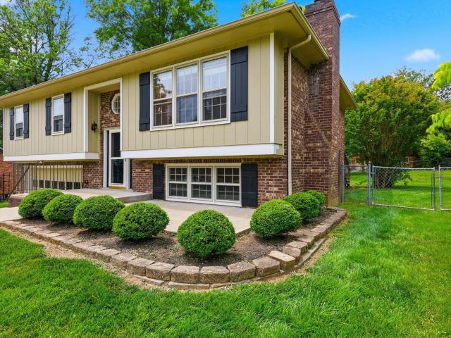 3808 Forsythe Court