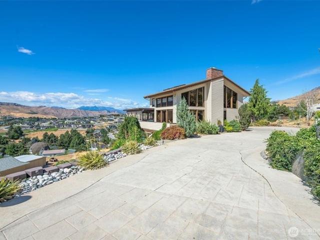 3808 School St, Wenatchee, WA 98801