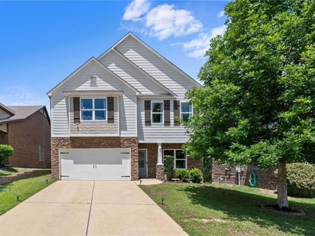 3808 Veranda Ct, Northport, AL 35473
