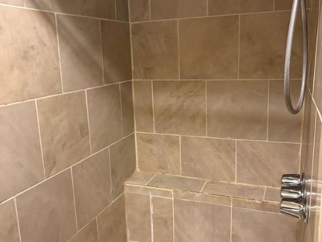 3808 Wyandotte St. 2 Bedroom Apartment for Rent at 3808 Wyandotte St, Kansas City, MO 64111 Hanover Place