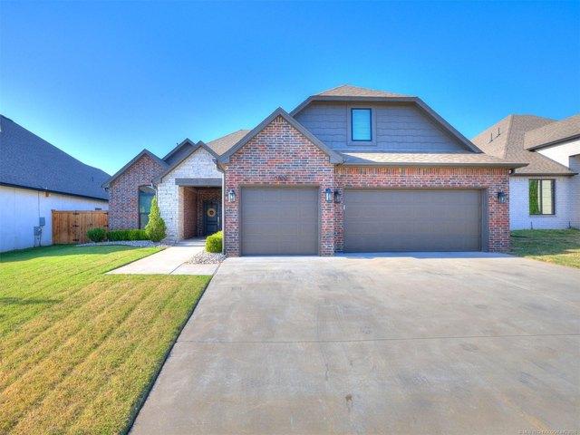 3808 W Winston St, Broken Arrow, OK 74011
