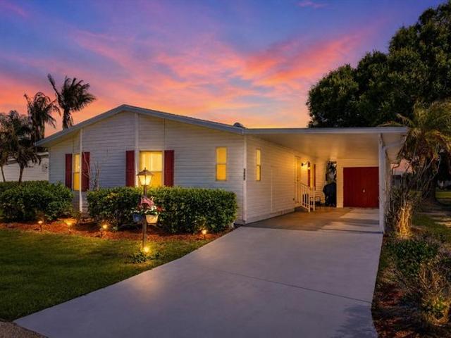 3809 Meadowlark Cir, Port Saint Lucie, FL 34952