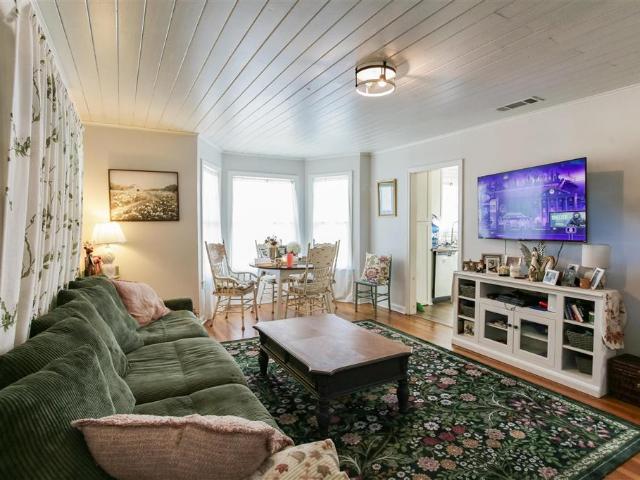 3809 Common St, Lake Charles, LA 70607 | MLS #SWL26000 | Compass