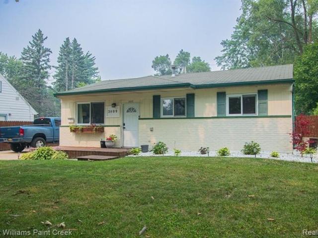 3809 Wedgewood Dr, Ingham Township, MI 48911
