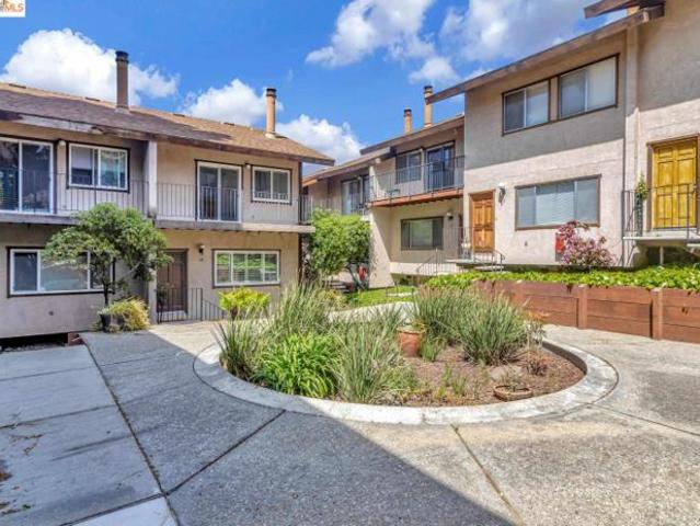 3800 Maybelle Ave #4, Oakland, CA 94619