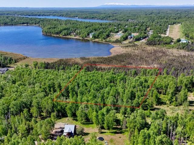 3800 N Schmidt Cir, Wasilla, AK 99623