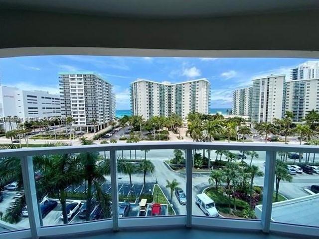 3800 Ocean Dr S #618, Hollywood, FL 33019