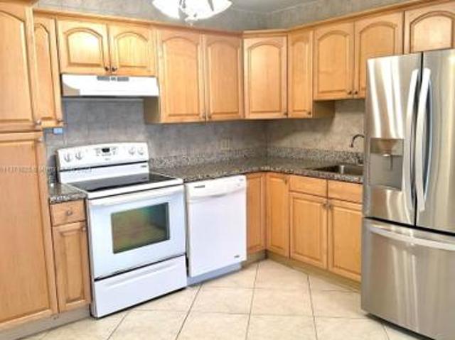 3800 Ocean Dr S #722, Hollywood, FL 33019
