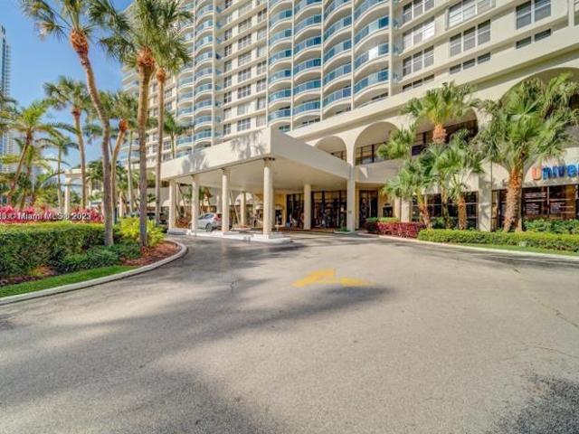 3800 Ocean Dr S #907, Hollywood, FL 33019