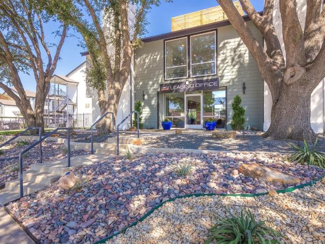 3800 on Portland Studio Apartment for Rent at 3800 Portland St, Irving, TX 75038 Song