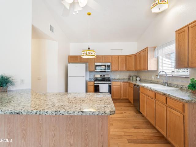 3800 Camino Arroyo