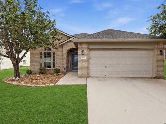 3800 Columbia Dr, Cibolo, TX 78108