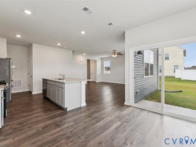 3800 Crow's Nest Court