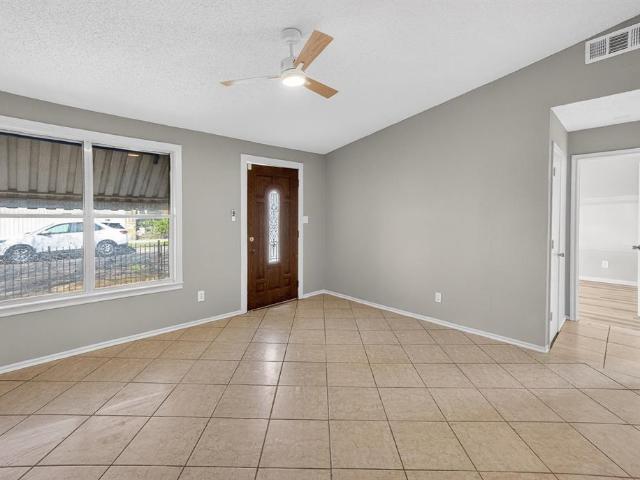3800 E 4th St, Fort Worth, TX 76111 | MLS #21220