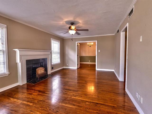 3800 El Campo Avenue