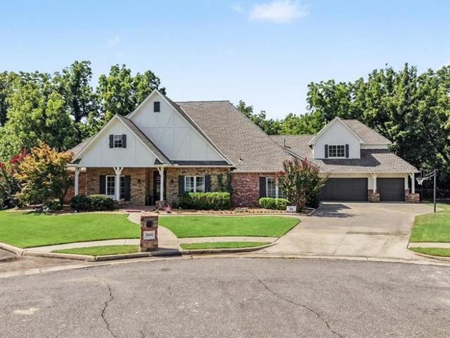 3800 Polo Club Ct, Edmond, OK 73034