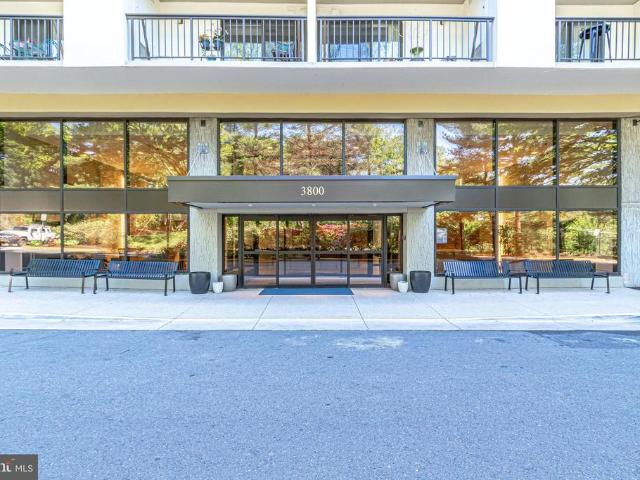 3800 Powell Lane # 727