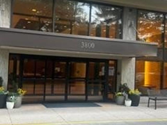3800 Powell Ln Unit 1117, Falls Church, VA 22041
