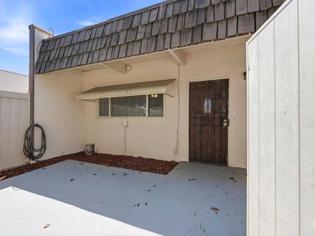 3800 Stockdale Highway # 28